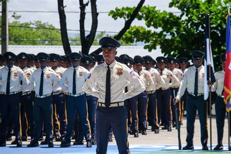 A La Une En Haïti Séisme Et Assassinat Dun Ancien Haut Gradé De La