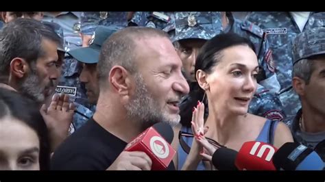 ՈՒՂԻՂ Զոհված զինծառայողների հարազատների բողոքի ակցիան Դատախազության մոտ Youtube