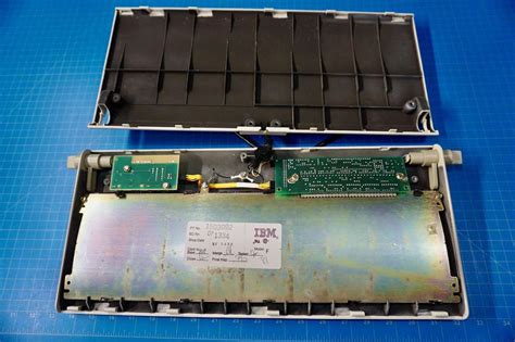 IBM Personal Computer AT Original 5170 Model F Keyboard 5 Pin DIN To Ps 2 Ps 2 To USB