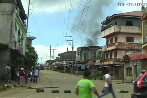 2000 Trapped As Fighting Rages In Philippines Marawi City Govt The