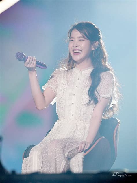 빵터지는 아이유 여자 연예인 에펨코리아