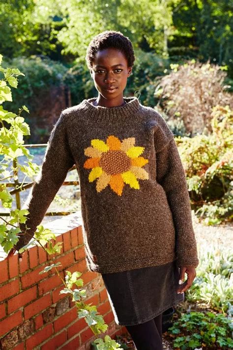 Pachamama Womens Sunflower Design Sweater Jumper Hand Knitted Fair T