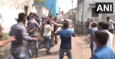 Watch Video Bjp Candidate Agnimitra Paul Alleges Attack On Convoy By