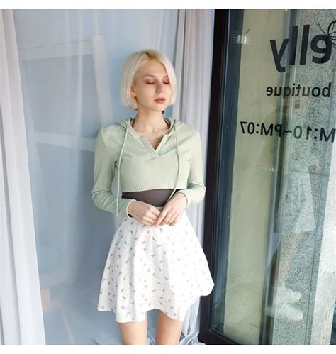 도도스타일 딸기꽃 A라인 플레어 키작녀 스커트 치마바지 티몬