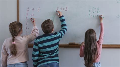 Учениците от 4 клас се явяват на задължителните изпити Новини бг