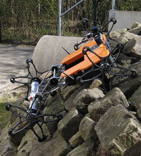 Coyote III - Robot Systems: Robotics Innovation Center - DFKI GmbH