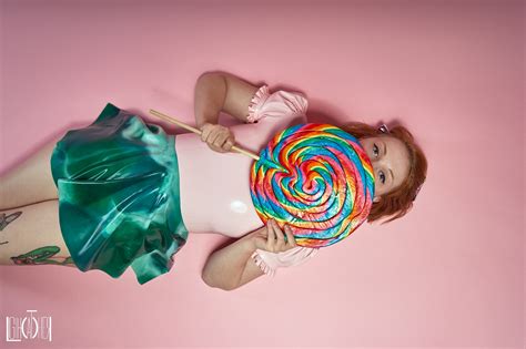 Amandacandy Lightcatchereu By Dominic Sefrin