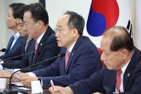 격돌하는 여·야 국회 파행…서로 네 탓 Telegraph Korea