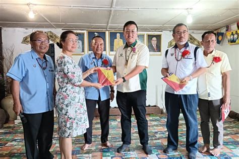Sibu Rural District Councils Kevin Lau Meets Bawang Assan Community