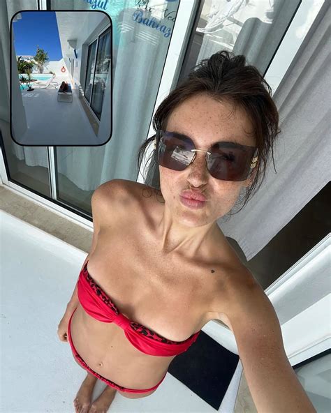 Céline Bethmanns Feet