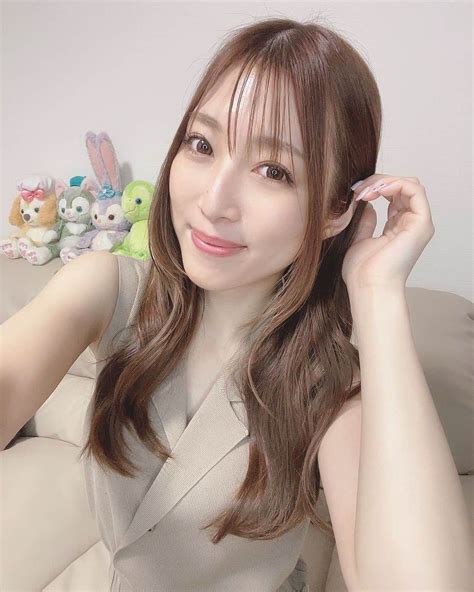 宇野栞菜（阿部栞菜）さんのインスタグラム写真 宇野栞菜（阿部栞菜）instagram「おはよ ॑꒳ ॑ ⋆」7月25日 7時