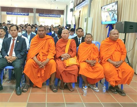 សម្ដេចក្រឡាហោម ស ខេង ទទួលបានសញ្ញាបត្របណ្ឌិតកិត្តិយស ផ្នែកអភិវឌ្ឍន៍ជនបទ