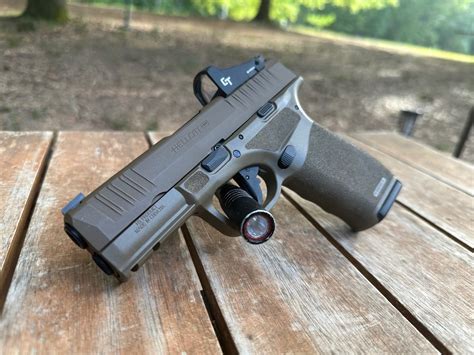 Springfield Hellcat Pro Fde 9mm Ct Red Dot The Arms Pit