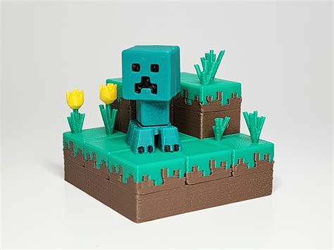 Minecraft Inspired Creeper Mini Figure Kit Card Keychain By Chiz