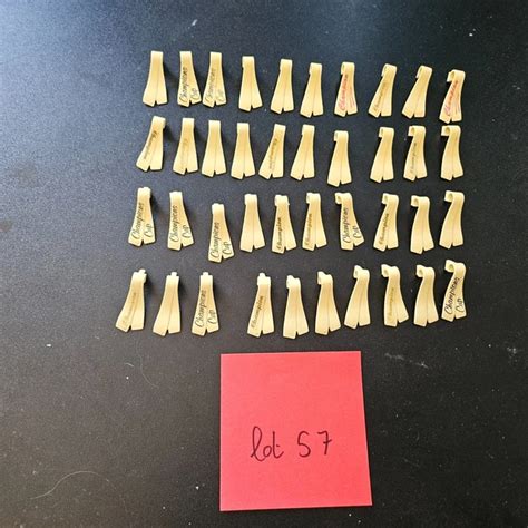 GROS LOT DE pièces détachées de bâtiments playmobil DANS L ETAT réf