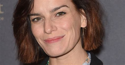 Fauve Hautot à l avant première du film policier L Empereur de Paris au cinéma Gaumont Opéra à