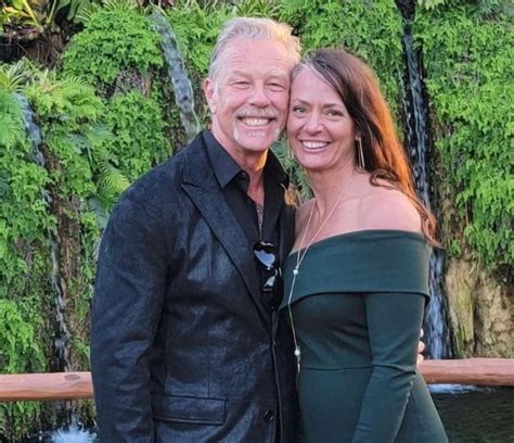Best 12 Metallica Frontman James Hetfield Files For Divorce After 25