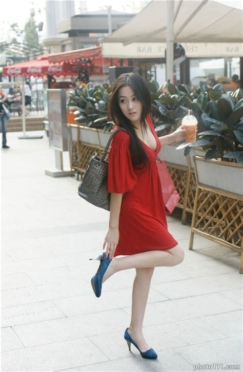 Viann Zhang Red Viann Zhang Photo Gallery