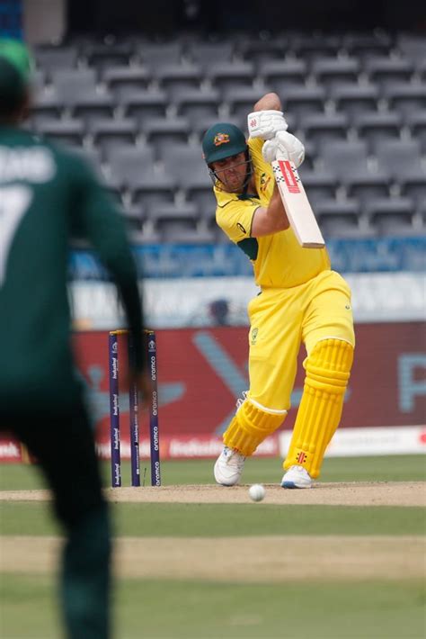 Aus Vs Pak तू पकड़ नहीं तू पकड़ पाकिस्तानी खिलाड़ियों ने फिल्डिंग