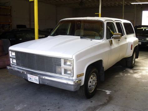Dually Suburban