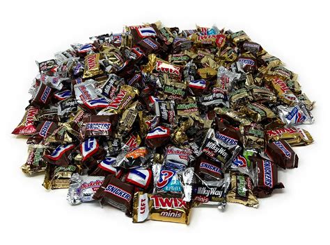 Fun Size Chocolate Assortment 4 Lbs Snickers Twix 3 Musketeers