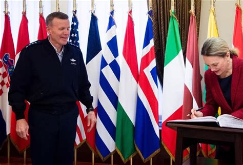 SHAPE SACEUR Welcomes U S Permanent Representative To NATO