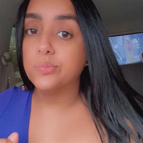 Margot Sn Margott • Threads Say More