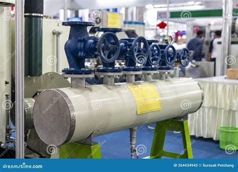 Various Size Metal Globe Valve For Control Flow Rate Or Throttling Of