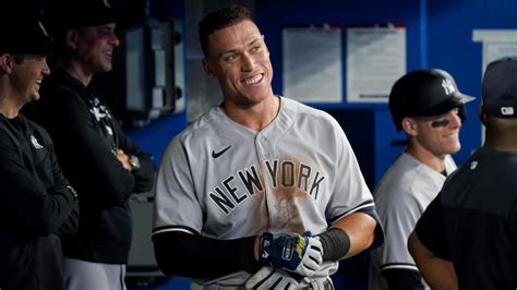 All Rise Aaron Judge Hits 61st Home Run Of Season Ties Al Record Plus Previewing A Big Tnf