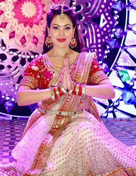 Tmkoc Divas Munmun Dutta And Palak Sindhwani Are Dreamy Queens In Chic Couture Iwmbuzz