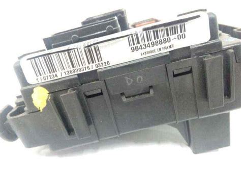 Caja reles fusibles CITROËN XSARA PICASSO N68 2 0 HDi 5887676 B Parts