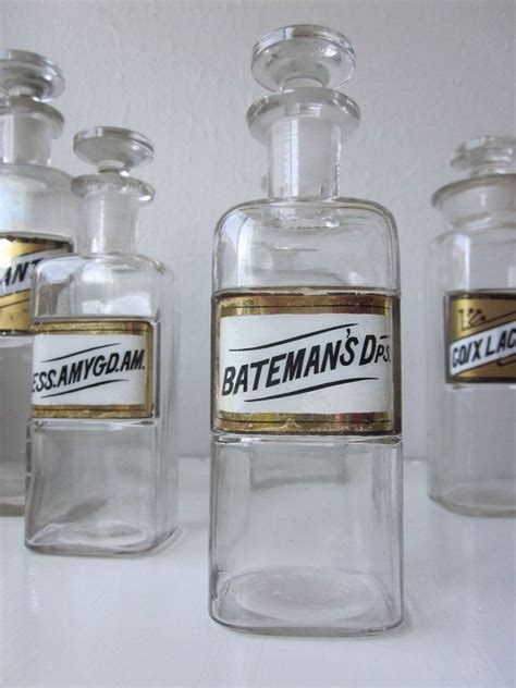 Vintage Apothecary Jar With Batemans Dps Label