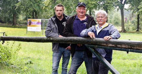 Hutten Bouwen Maar Nu Met Een Gouden Randje Een Halve Eeuw Mini