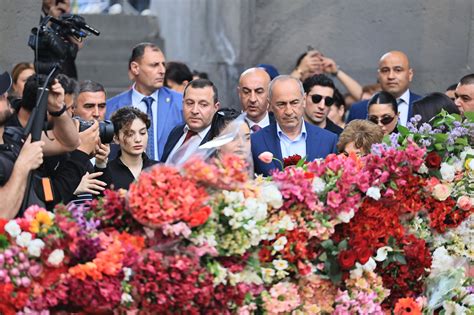 Yerevan Yerevan Yerevanciner Երևան Երևանցիներ