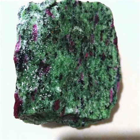 Wholesale Natural Quartz Raw Gemstone Ruby Zoisite Rough Stone Epidote