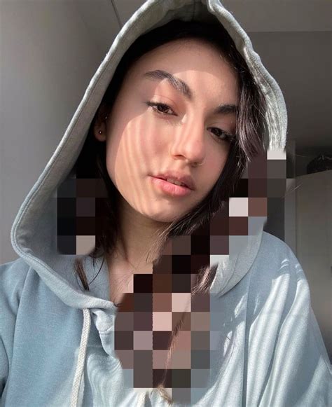 مدلینگی نیکی نصیریان بازیگر فسقلی در جوانی جذاب بدون عمل عروسکی