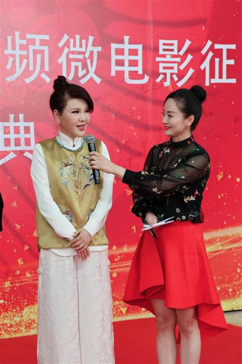 乌兰图雅出席第五届金风筝国际微视频微电影 搜狐大视野 搜狐新闻