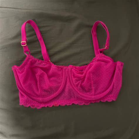 Hot Pink Lace Underwire Bra Adjustable Straps Depop