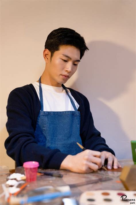 Lee Dong Joo 이동주 Hancinema