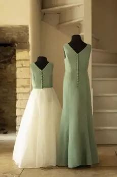 C561 & T561 | Matching Junior Style Bridesmaid Dresses | True Bride