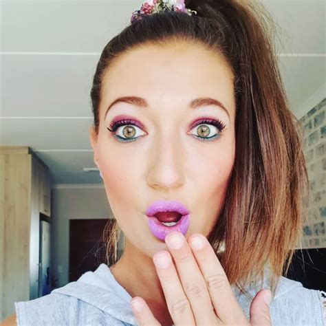 [updated] 30 Striking Purple Eyeshadow Looks