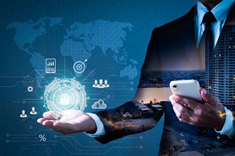 Iot 디지털 혁신 및 글로벌 비즈니스 네트워크 연결 개념은 사물 인터넷을 설명하는 데 사용되는 모든 용어입니다 글로벌 네트워크 및 기술 아이콘이 있는 랩톱 컴퓨터를