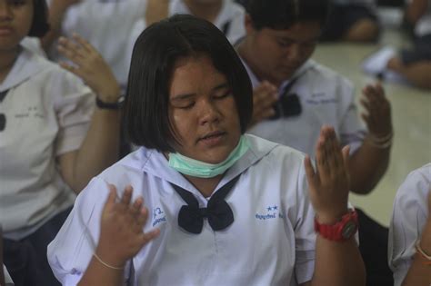 พิธีมอบประกาศนียบ โรงเรียนปลายพระยาวิทยาคม รูปภาพandกิจกรรม