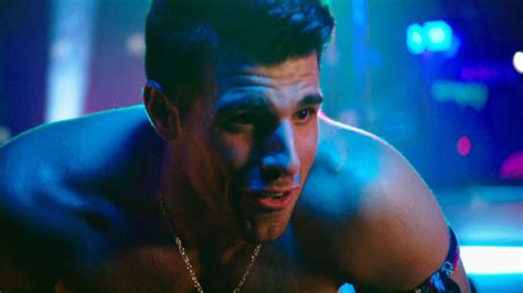 Lachlan Buchanan Dylan Mcdermott Nat Wolff Naked Extra In Behaving