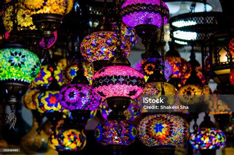 터키 모자이크 전통 램프 동양 전통 빛 터키 이스탄불에서 그랜드 바자에서 판매 터키 장식 램프 터키 0명에 대한 스톡 사진 및 기타 이미지 Istock