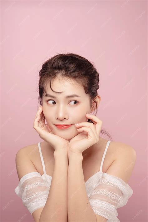 Premium Photo Skin Care Beauty And Cosmetics Product Model Womans Face Testing Cosmetics Faces