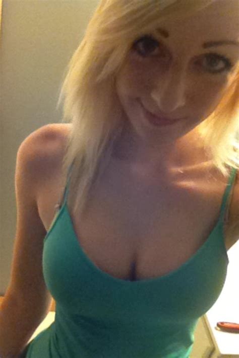 Green Tank Top Porn Pic Eporner