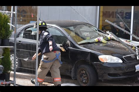 Car Crashes Into Orillia Garden Centre Strikes Two Pedestrians 4