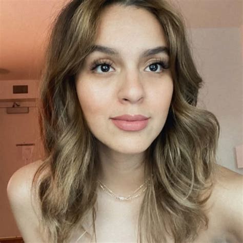 Daniela Danielaleoncs On Threads