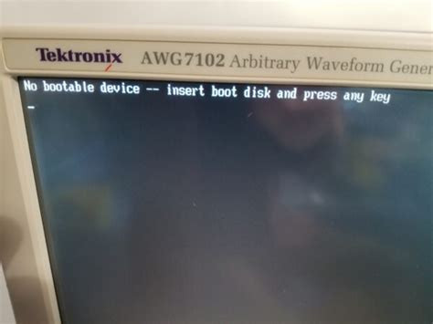 Tektronix Awg7102 10gs S 2ch Arbitrary Waveform Generator For Parts Repair Signal Generators